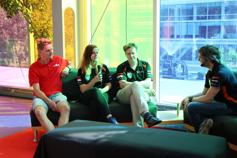 Tech United starts well at international RoboCup