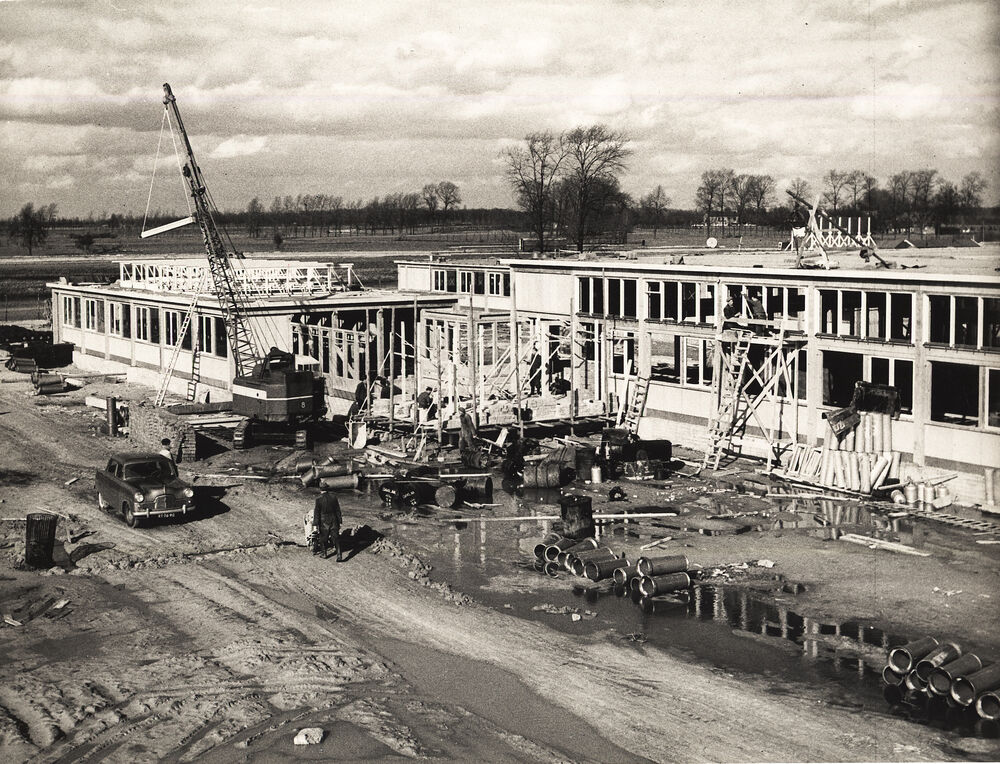 The Paradox of the Paviljoen