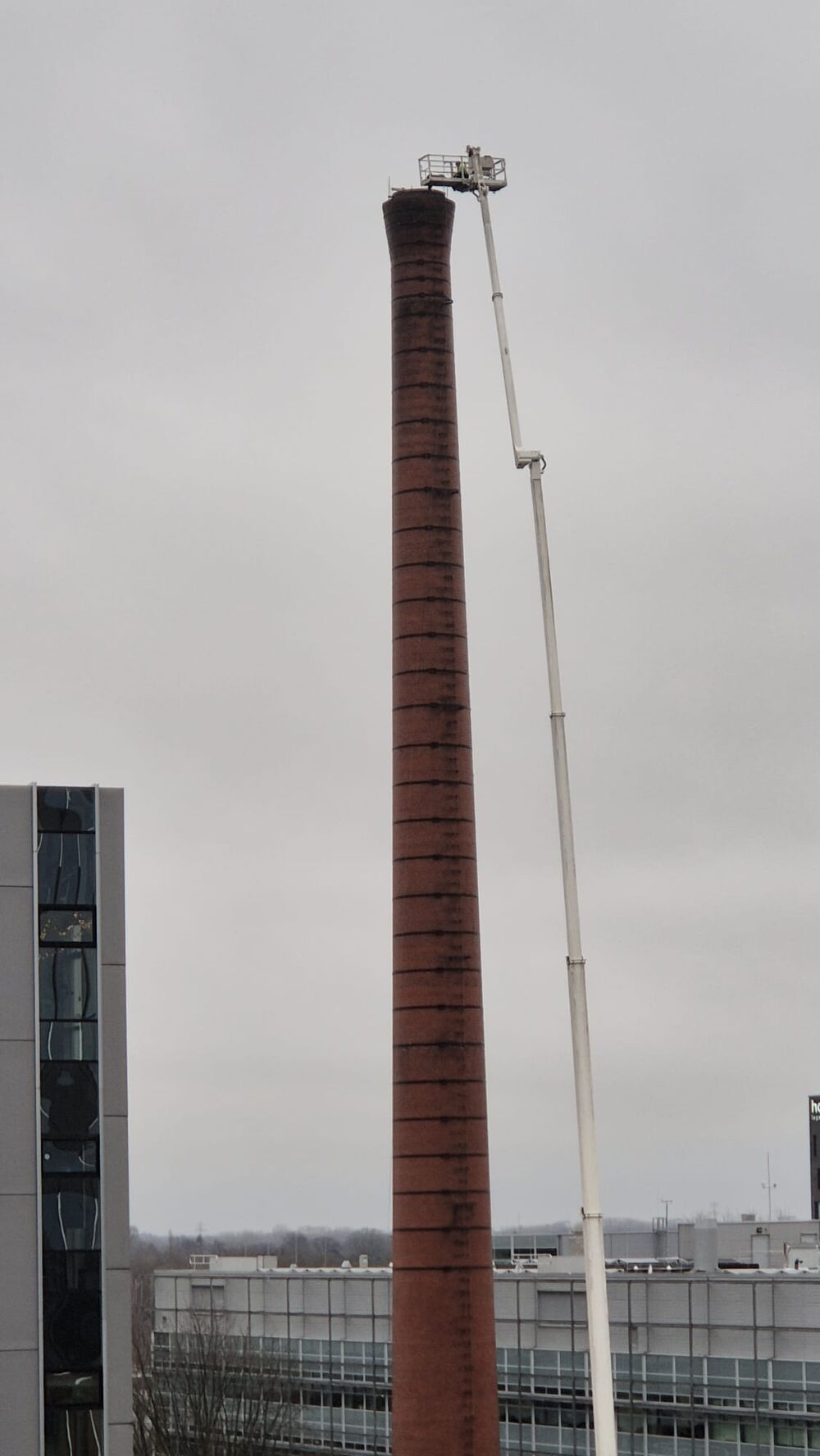 TU/e’s chimney is being dismantled—but only inside