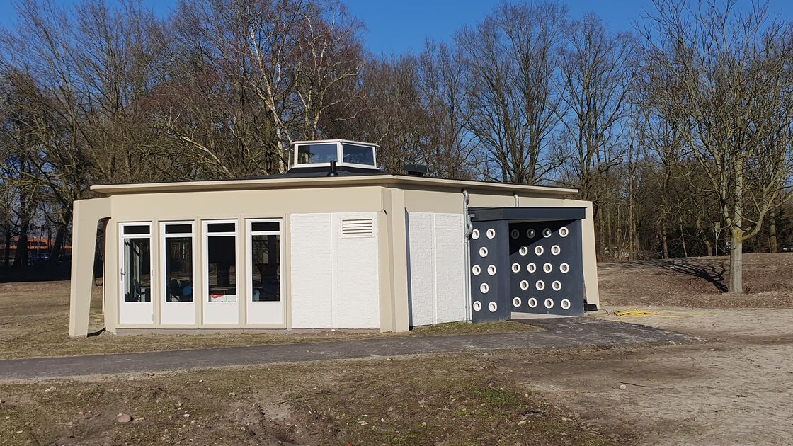 Three pavilions transformed into garden rooms