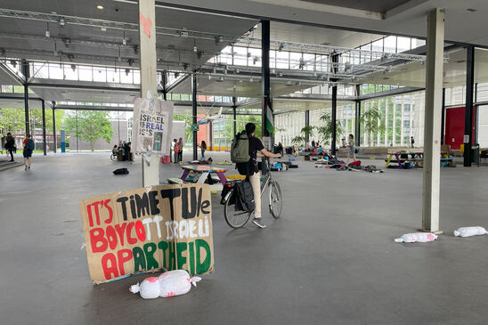 Cursor | Smart modeling, ASML and Bart van Overbeeke