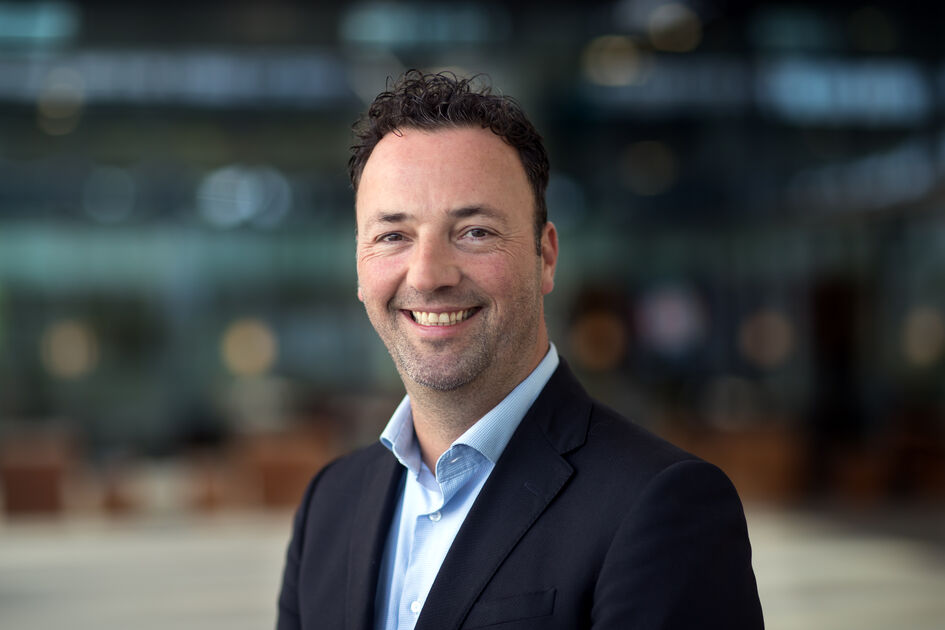 ESA director Groothuis becomes new university secretary